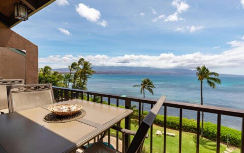 10 Maui Condos Right On The Beach - Maui Accommodations Guide
