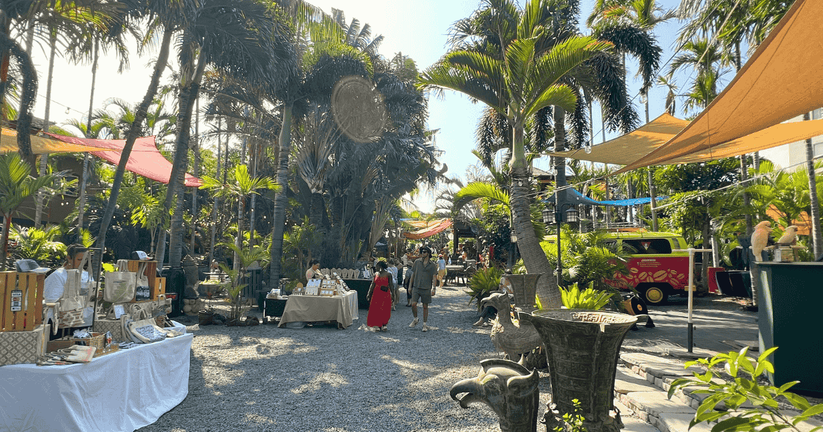 The Ultimate Guide to Craft Fairs and Markets on Maui - Maui ...